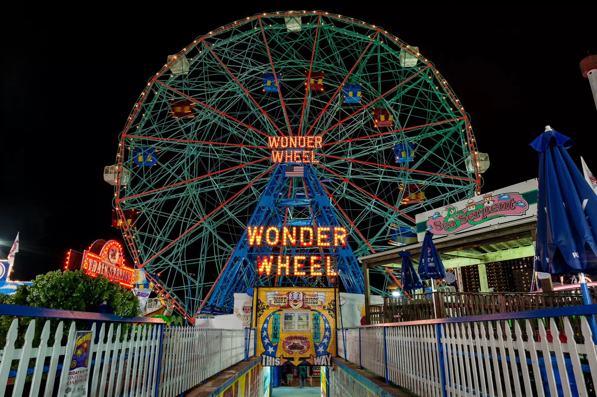 HOTO: Dubi Coney Island's Wonder Wheel mai tarihi a shirya don kakar 10108_2