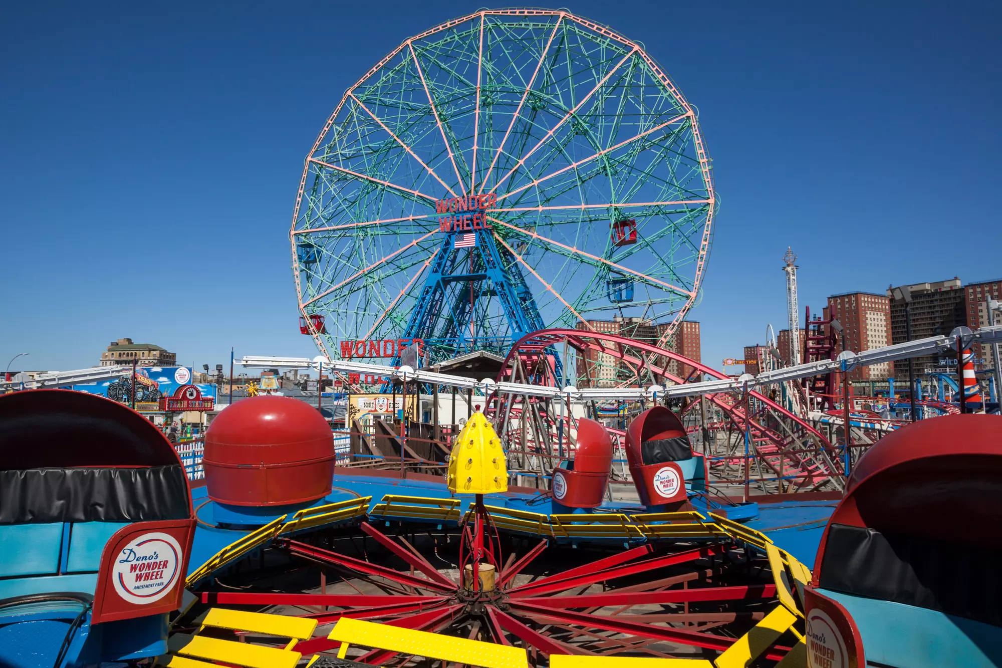 FOTOS: Vea cómo la histórica Wonder Wheel de Coney Island se prepara para la temporada 10108_4