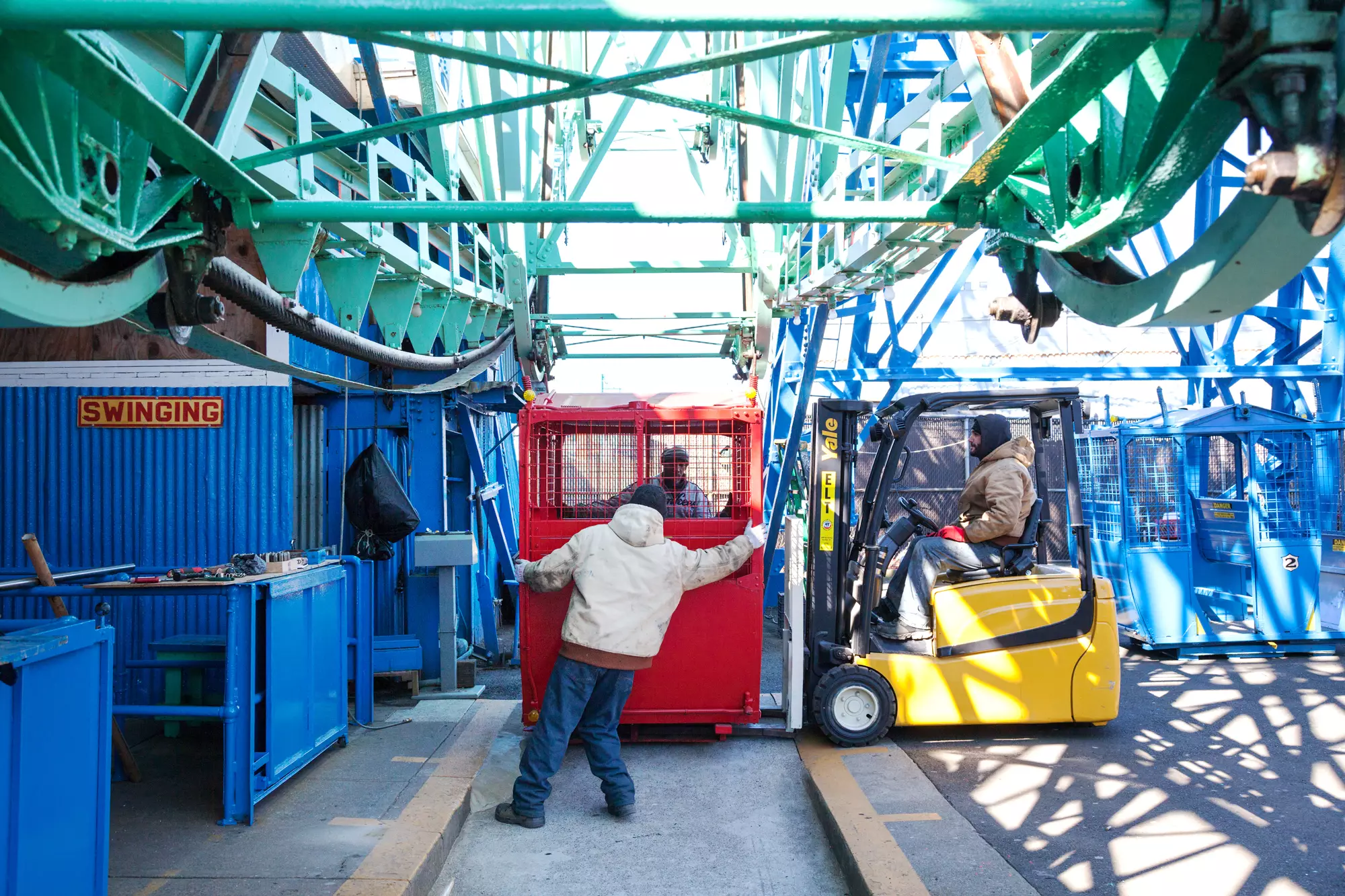 FOTOS: Vea cómo la histórica Wonder Wheel de Coney Island se prepara para la temporada 10108_8