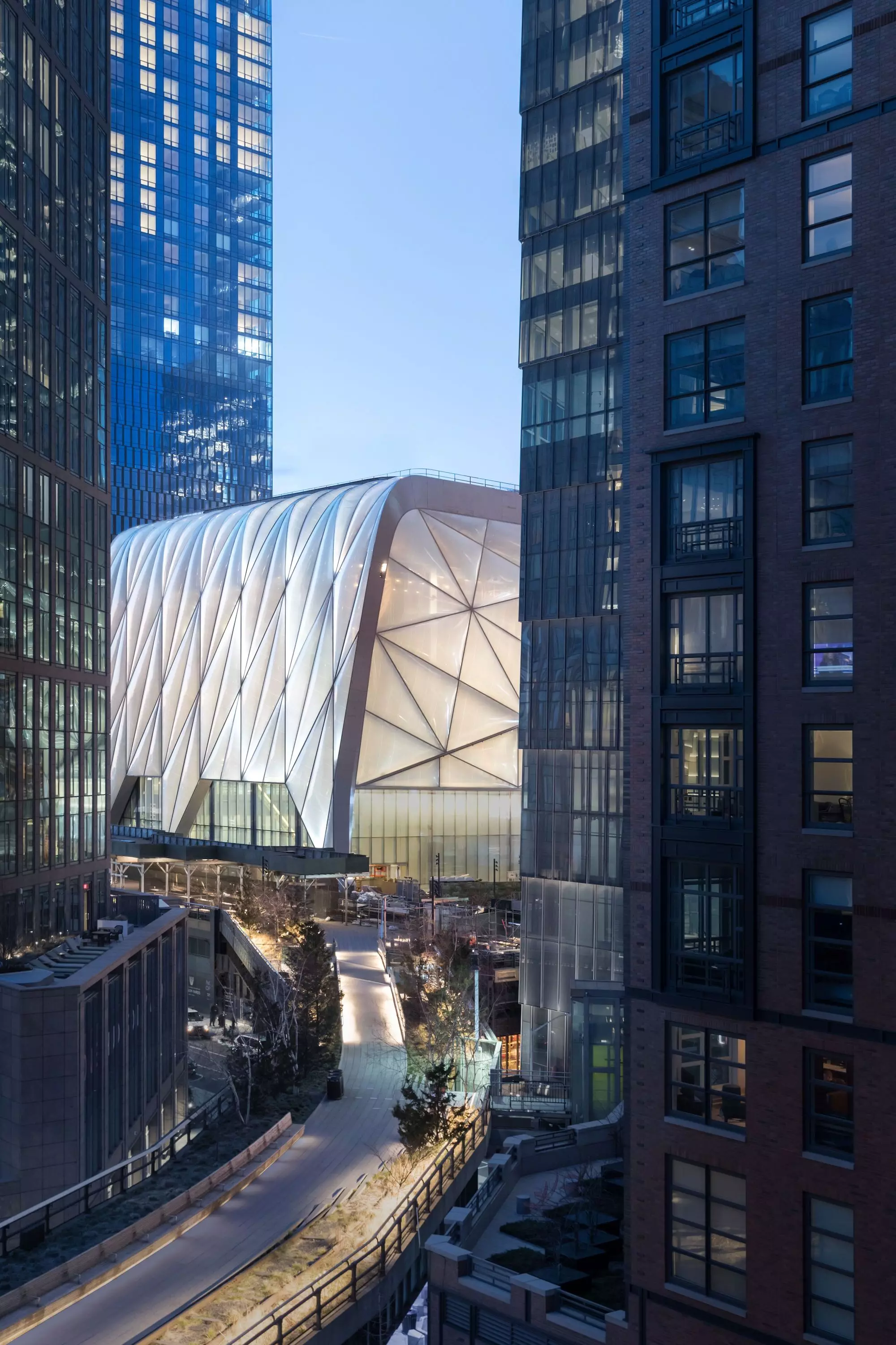 იხილეთ Hudson Yards-ის ხელოვნების ცენტრი The Shed 10148_3