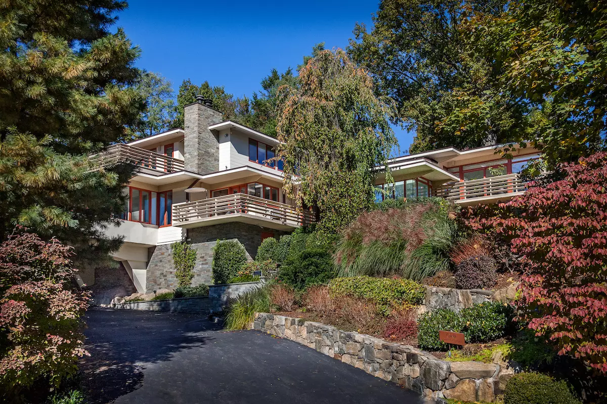 弗兰克·劳埃德·赖特 (Frank Lloyd Wright) 的合作者于 1950 年建造的 Usonian 风格的布朗克斯维尔住宅要价 500 万美元 10556_1