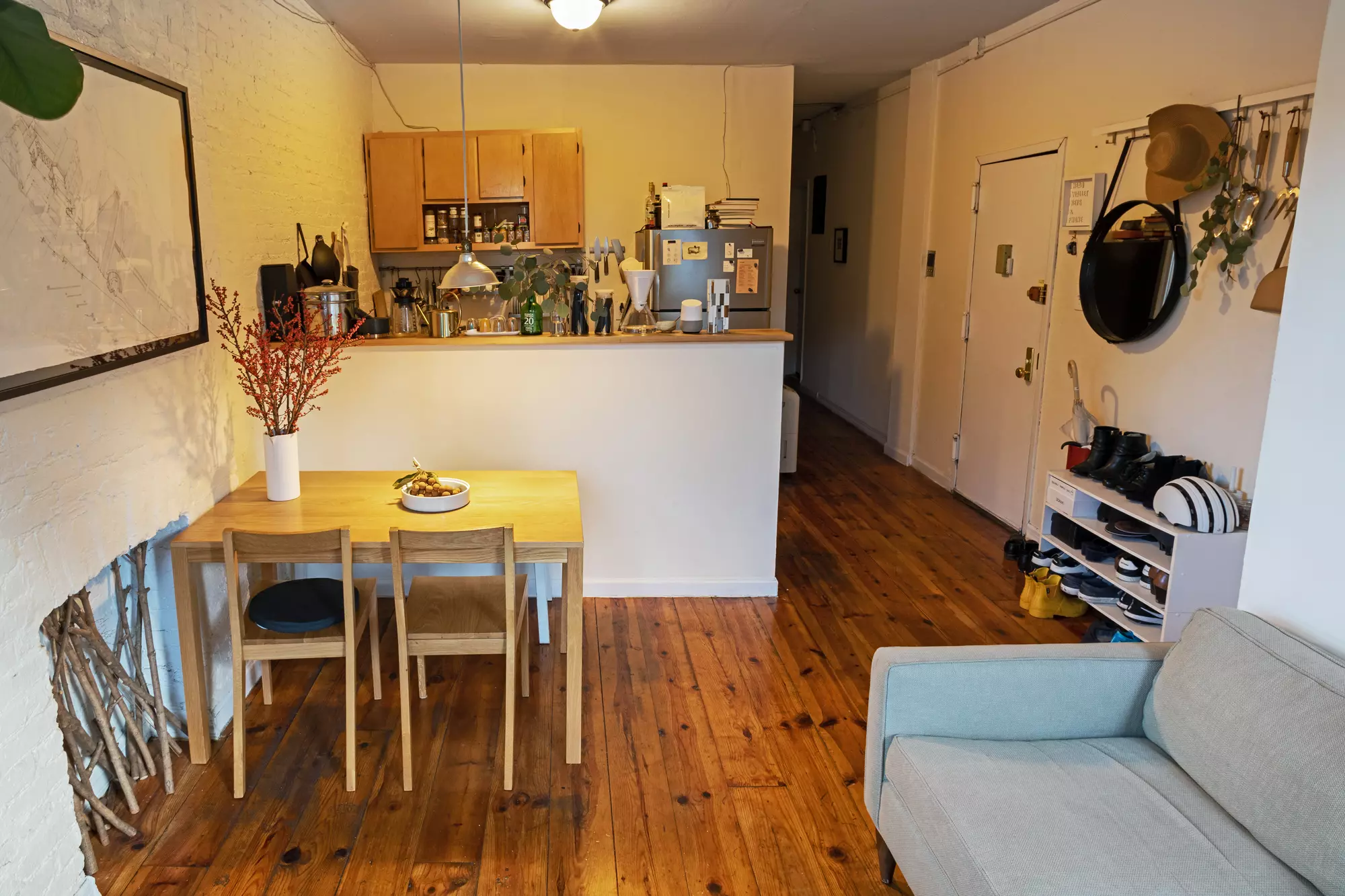 Mojih 500 kvadratnih metrov: Kako je arhitektka v svoje stanovanje v Peklenski kuhinji vnesla elegantno senzibilnost 10750_2