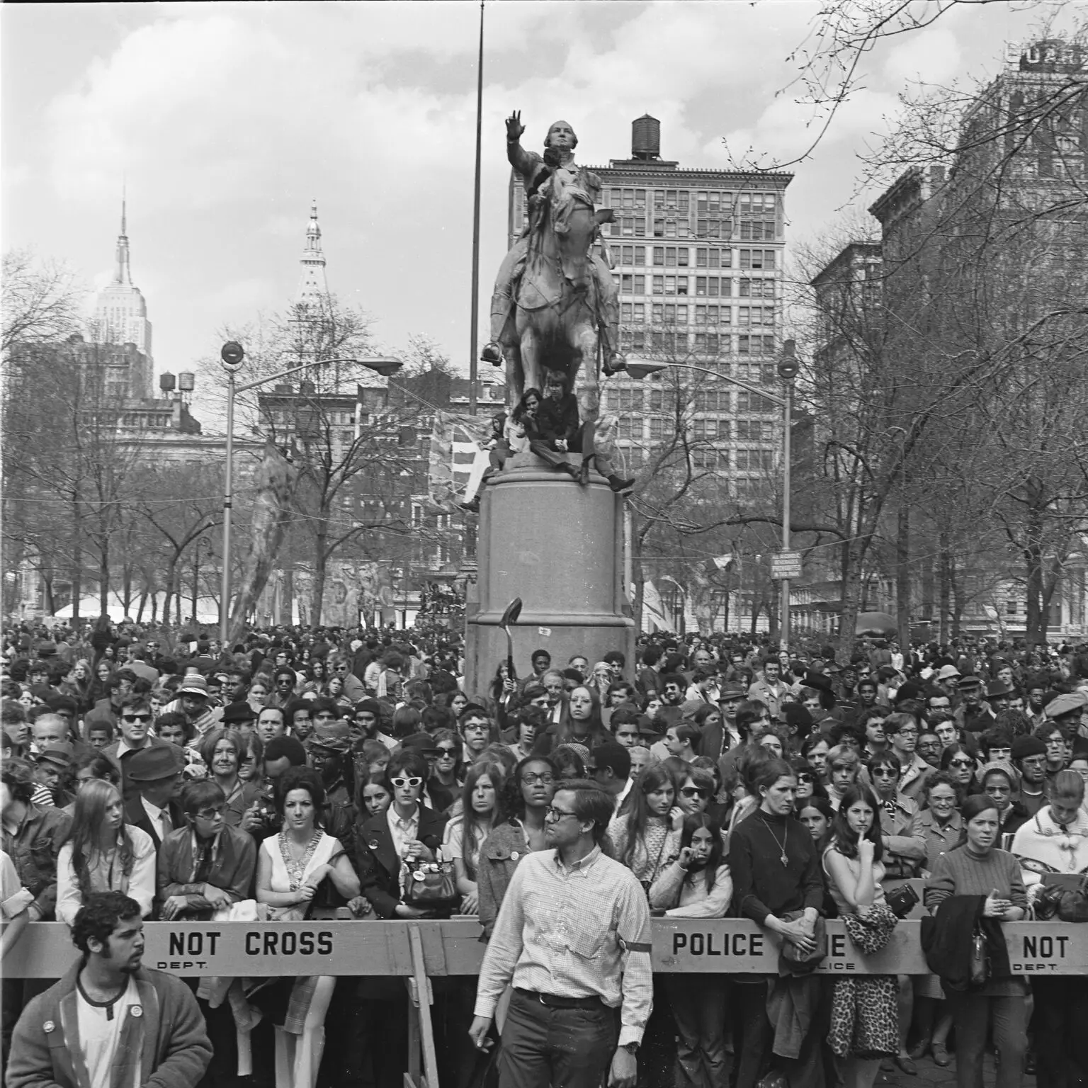 Iko ga mutane: Yin waiwaya kan tarihin zanga-zangar jama'a a Parks na NYC 11005_1