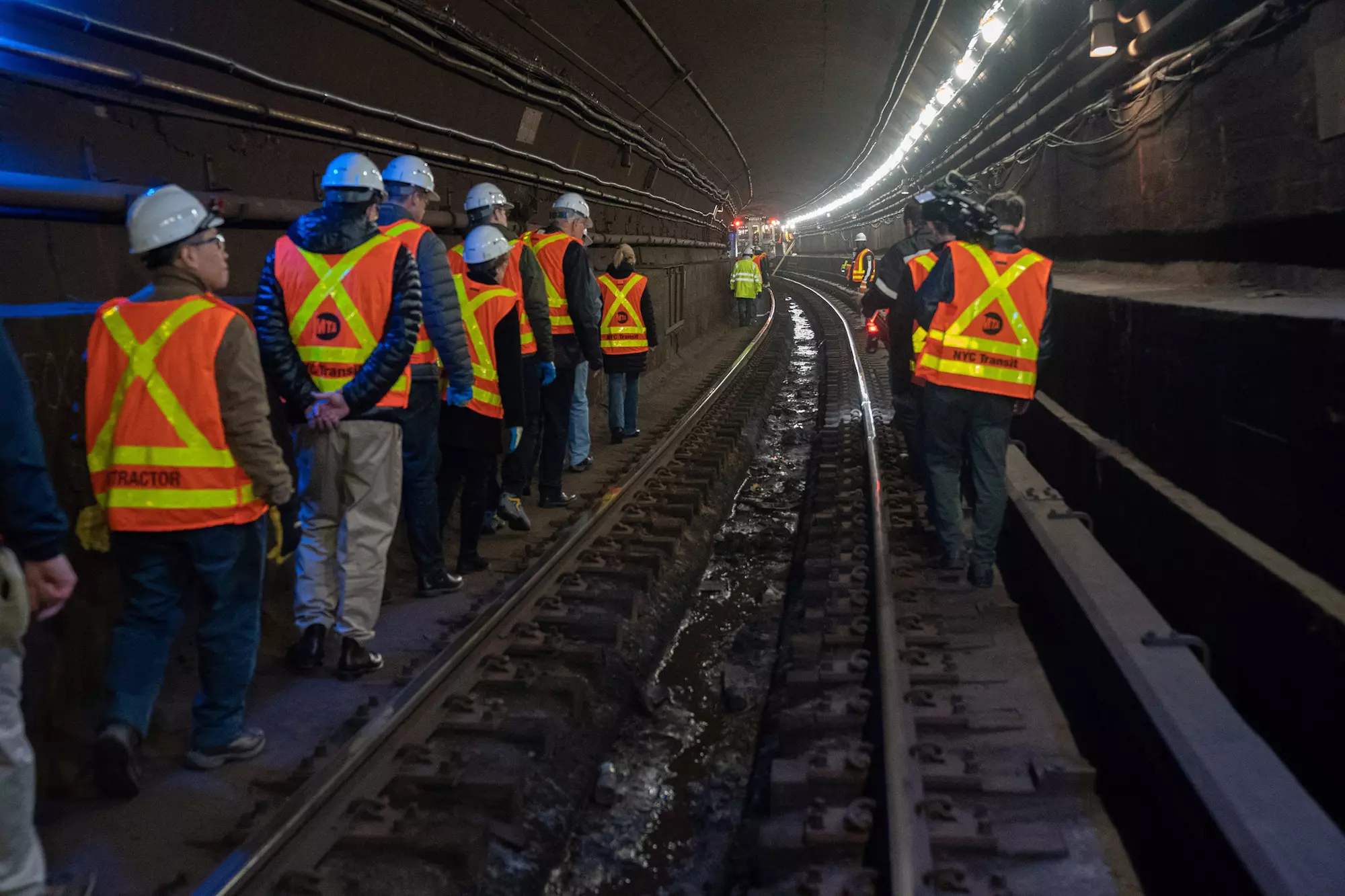 Andrew Cuomo, ik train, MTA