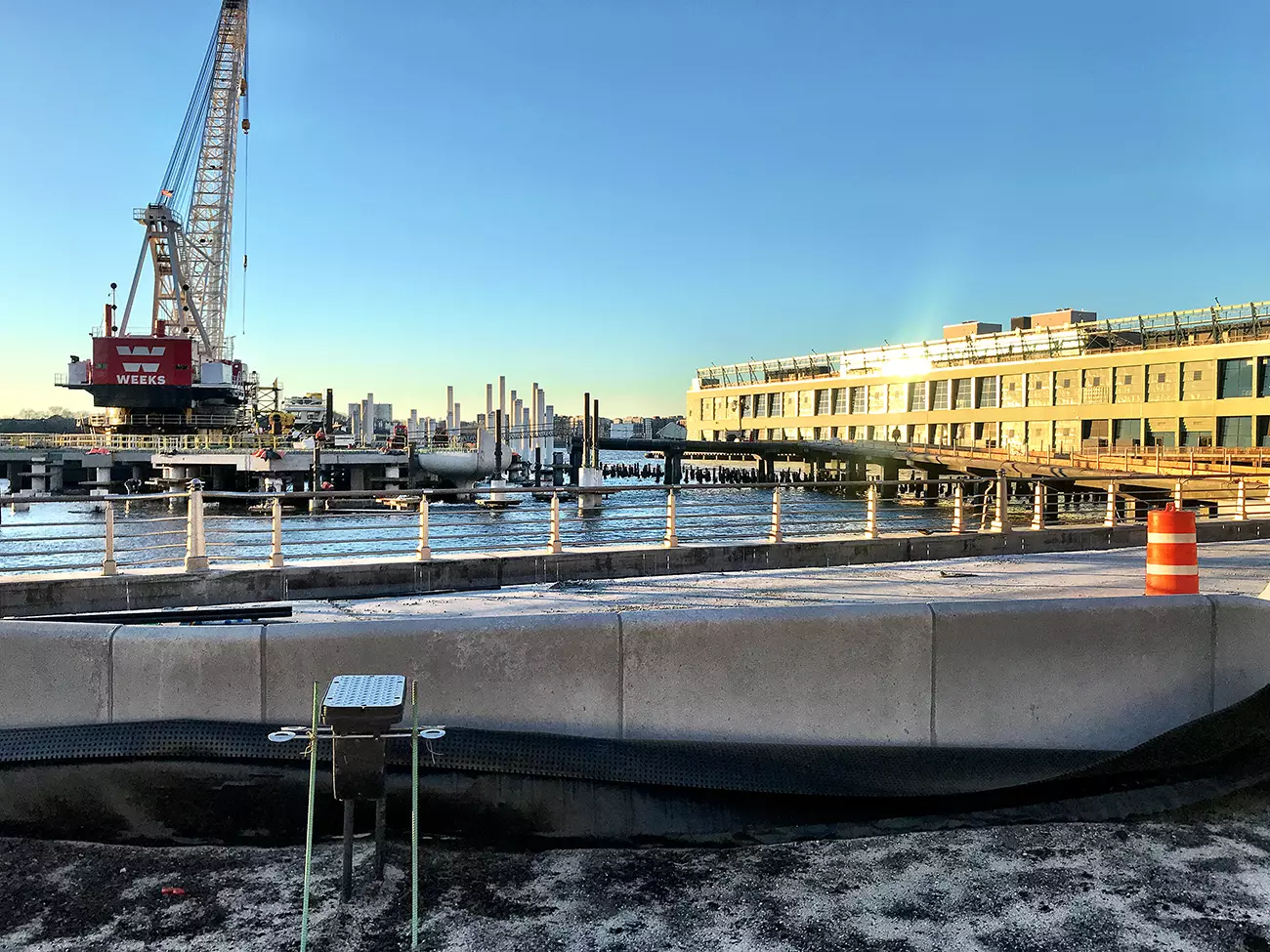 Vaadake uusi pilte Barry Dilleri 250 miljoni dollari suurusest Pier 55 pargist Hudsoni jões 11353_3