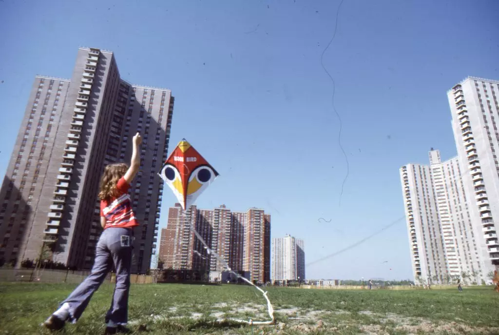 को-ऑप सिटी में 50 साल: दुनिया के सबसे बड़े सहकारी आवास विकास का इतिहास