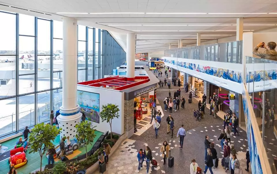LaGuardia Airports första nya portar och hallen är öppna 11459_1