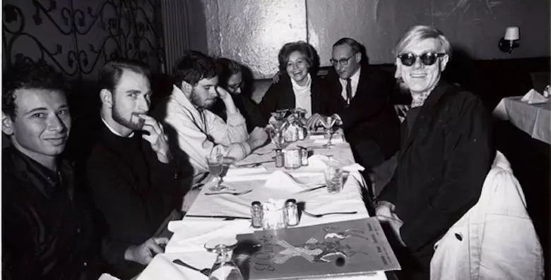 Jonga i-10 ye-Andy Warhol eyaziwa kancinci kwi-NYC haunts 11508_3