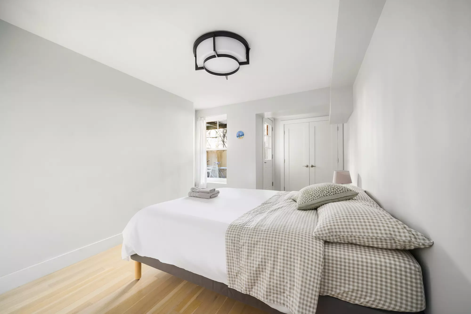 समकालीन Bed-Stuy टाउनहाउस में $2.7M . का आय-सृजन रेंटल है 1151_12