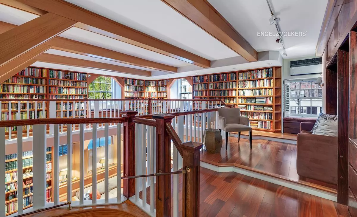 Incredible Greenwich Village co-op สามารถเป็นห้องสมุดส่วนตัวของคุณเองได้ในราคา $5M 11569_2