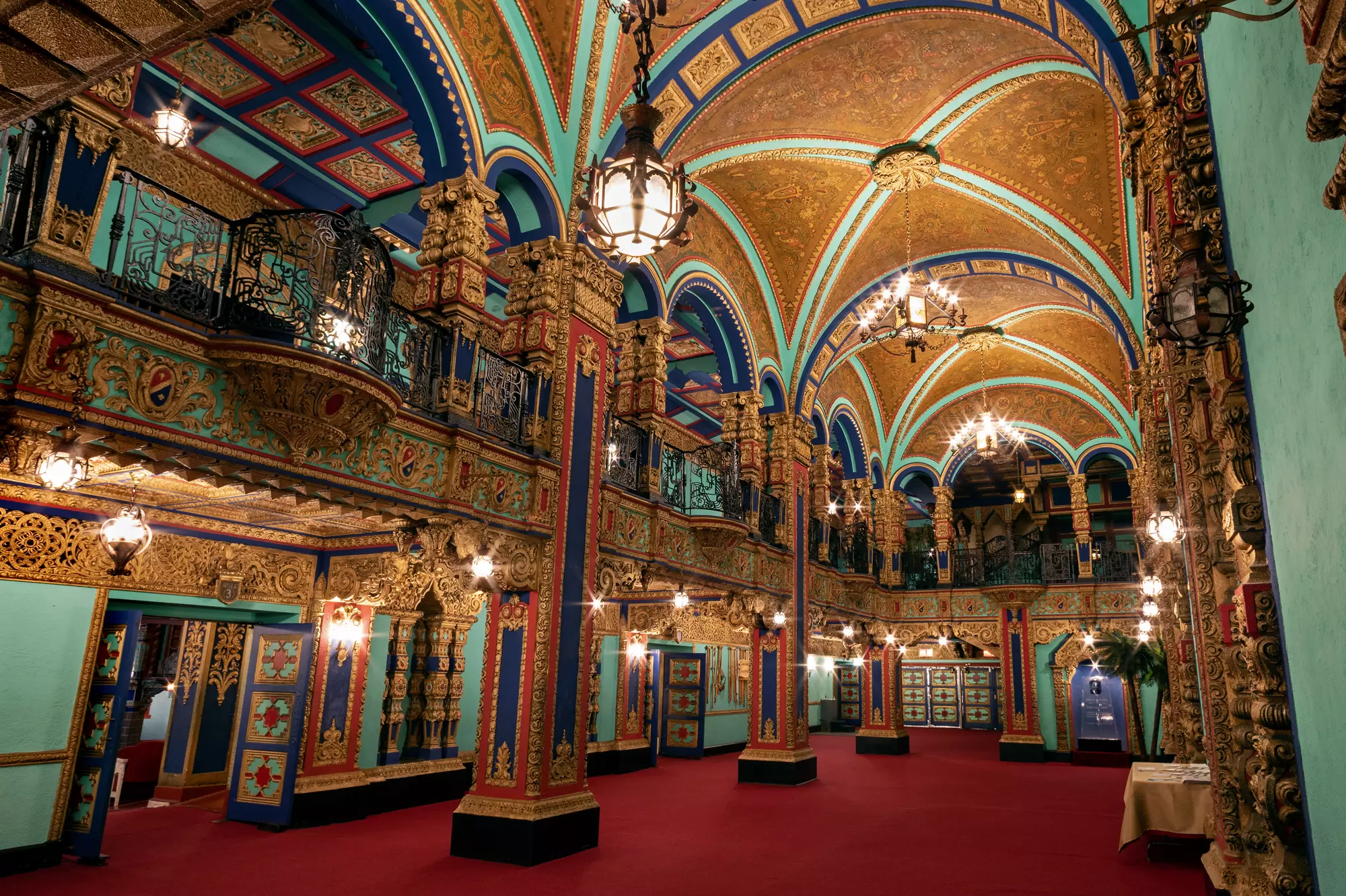 皇后区勒夫瓦伦西亚剧院的幕后花絮，曾经是纽约市最成功的奇迹剧院 11725_7