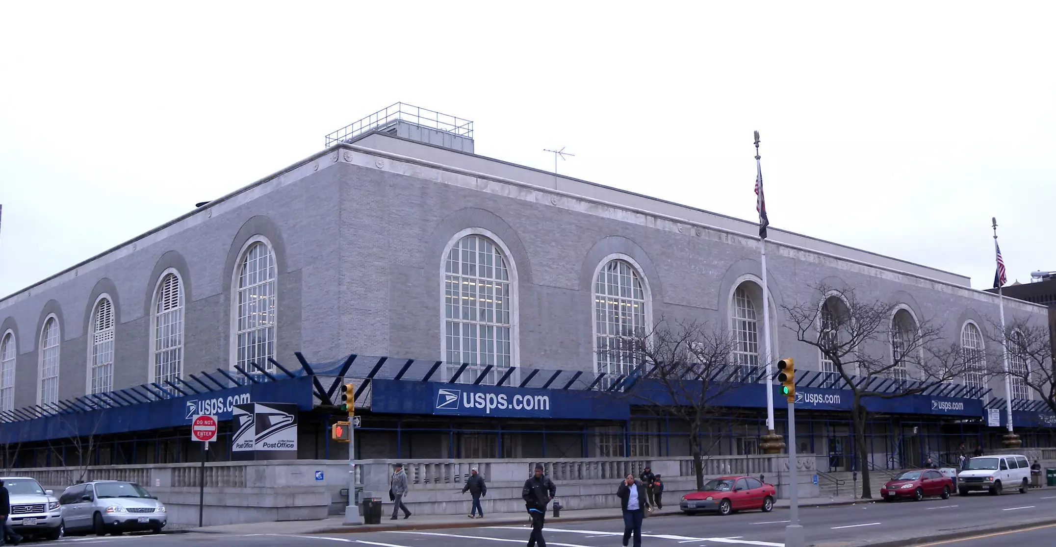 Тарыхый Bronx General Post Office азык-түлүк базарынын пландары жоюлгандан кийин кайра сатылат 11771_1