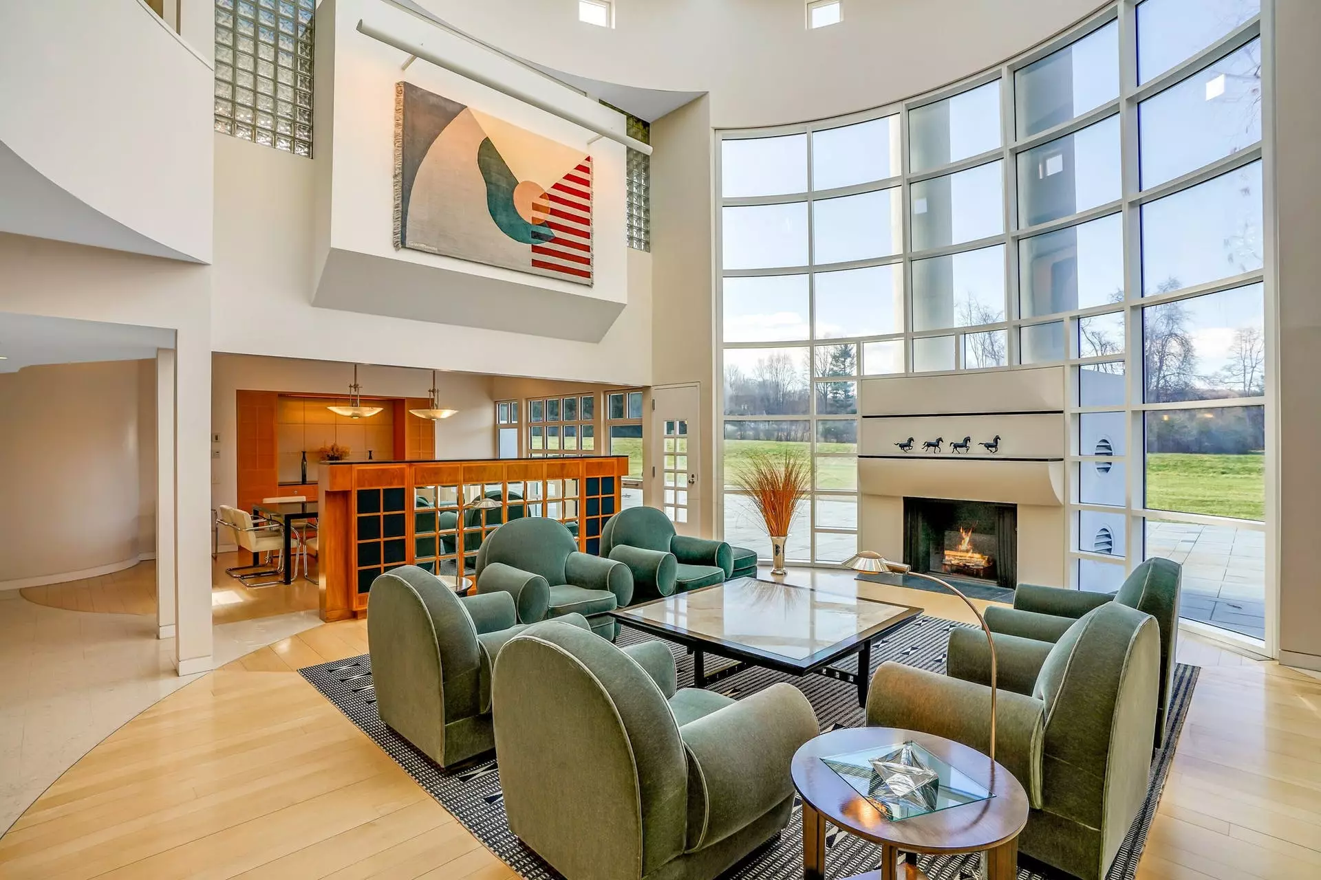 Ta med racketen og badedrakten til dette $5M 90-talls moderne NJ-hjemmet av Gwathmey Siegel 1182_3