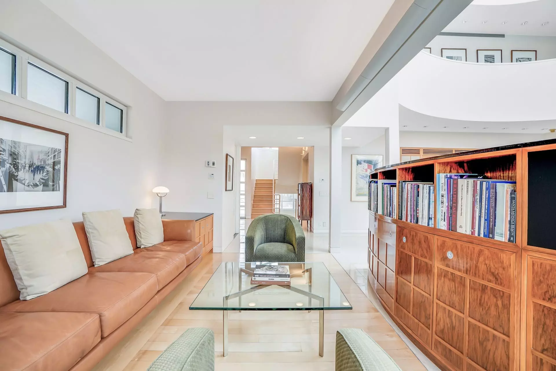 Ta med racketen og badedrakten til dette $5M 90-talls moderne NJ-hjemmet av Gwathmey Siegel 1182_5