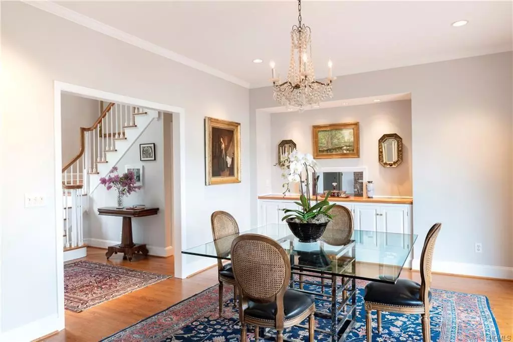 اسکارلت جوهانسون خانه ای 4 میلیون دلاری پوشیده از پیچک را در اسندنز لندینگ منزوی می کند. 12003_4