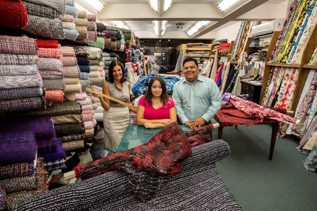 Tempat Saya Bekerja: Mendel Goldberg Fabrics telah melengkapi Lower East Side selama 130 tahun