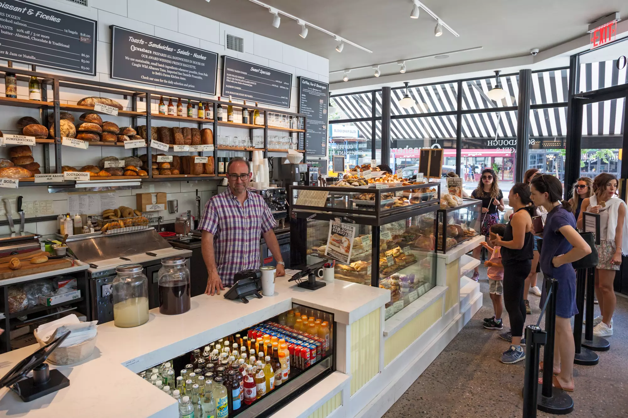 102 metų „Orwasher's Bakery“ išsaugo Niujorko nostalgiją, prisitaikydama prie laiko 12325_1