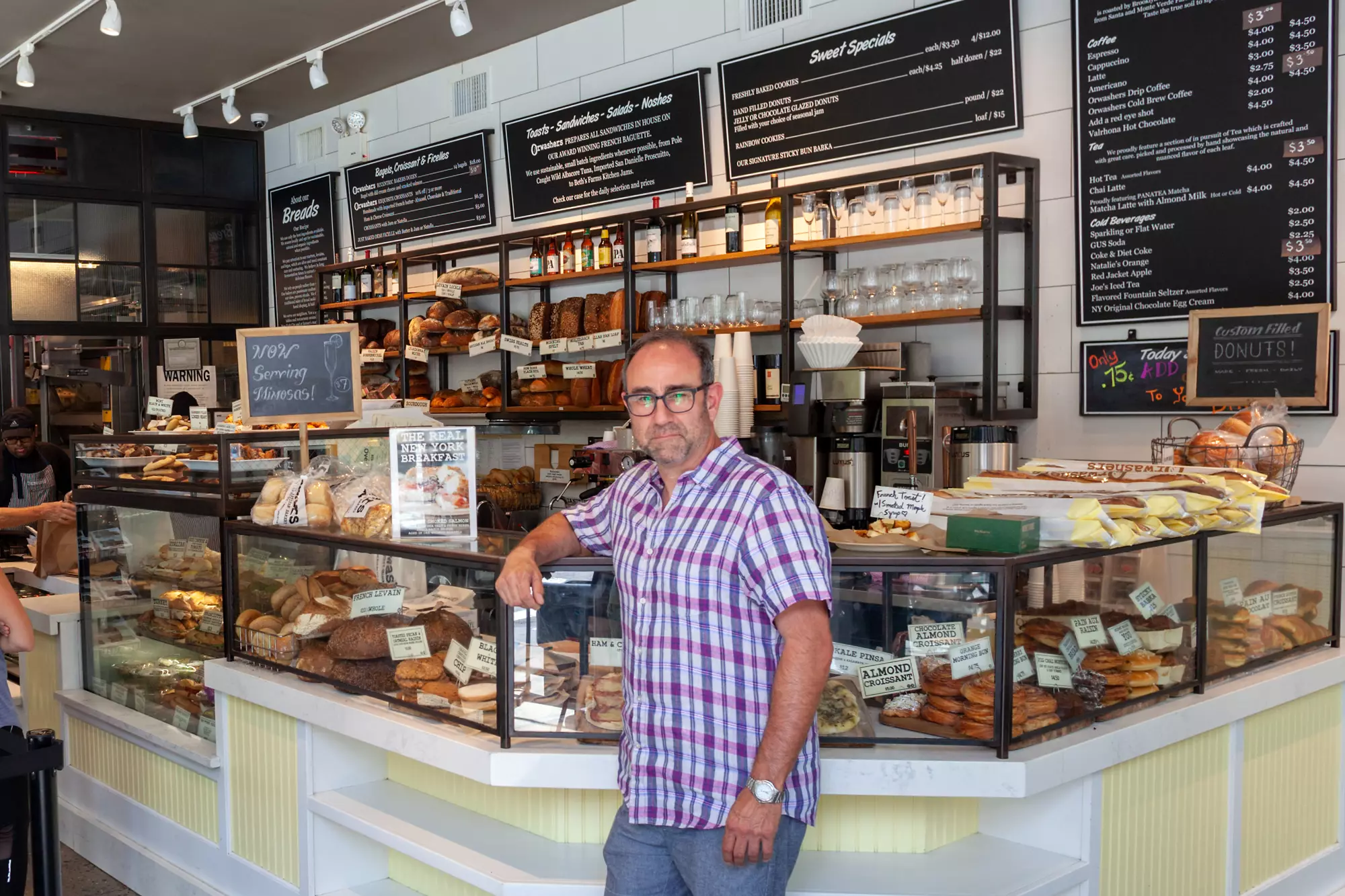 102-letna pekarna Orwasher's Bakery ohranja nostalgijo NYC in se prilagaja času 12325_12