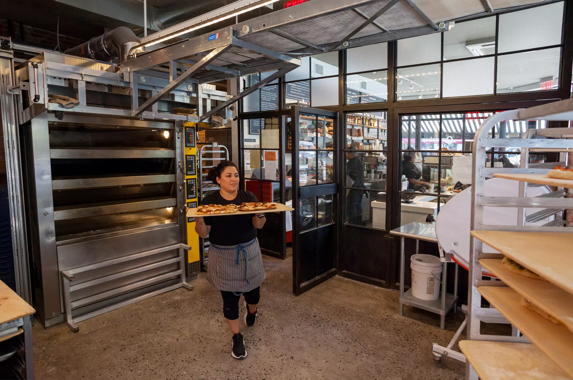 Orwasher's Bakery, de 102 años, conserva la nostalgia de Nueva York mientras se adapta a los tiempos 12325_4