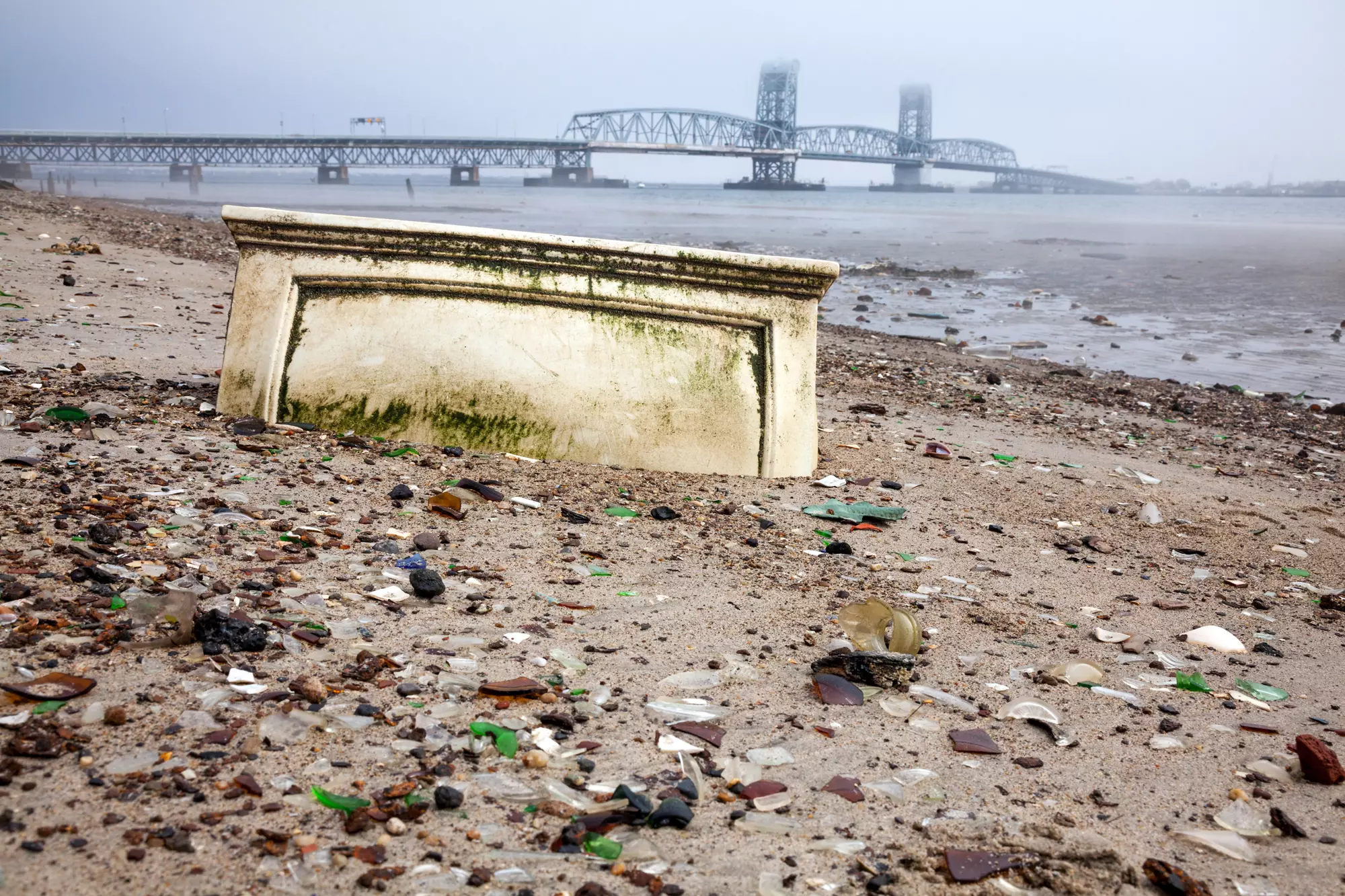 Brooklyn ၏ ဝှက်ထားသော အမှိုက်နှင့် ရတနာသိုက်ဖြစ်သော Dead Horse Bay ကို လေ့လာကြည့်ရှုလိုက်ပါ။ 12472_16