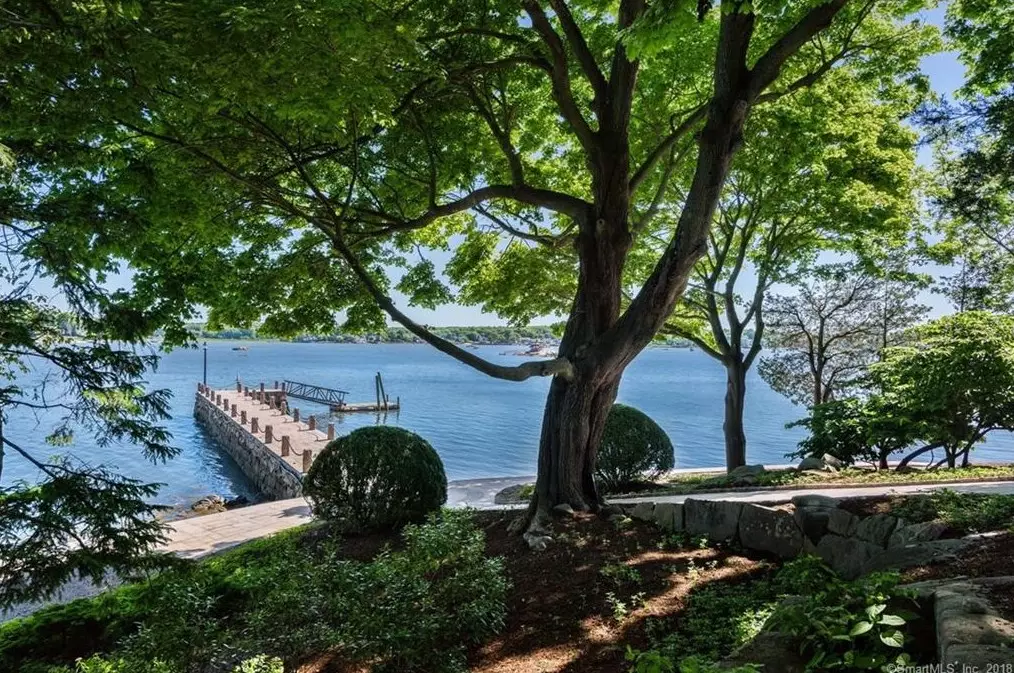 Soukromý sedmakrový ostrov Connecticut se zahradní říší divů se prodává za 21,5 milionu dolarů 12627_25