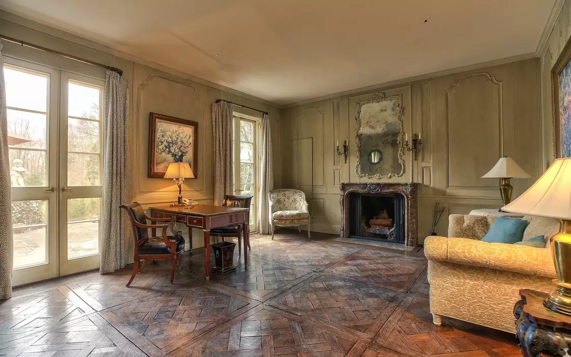 Това имение в Уестчестър на стойност 1,4 милиона долара е вдъхновено от Версай 12715_3