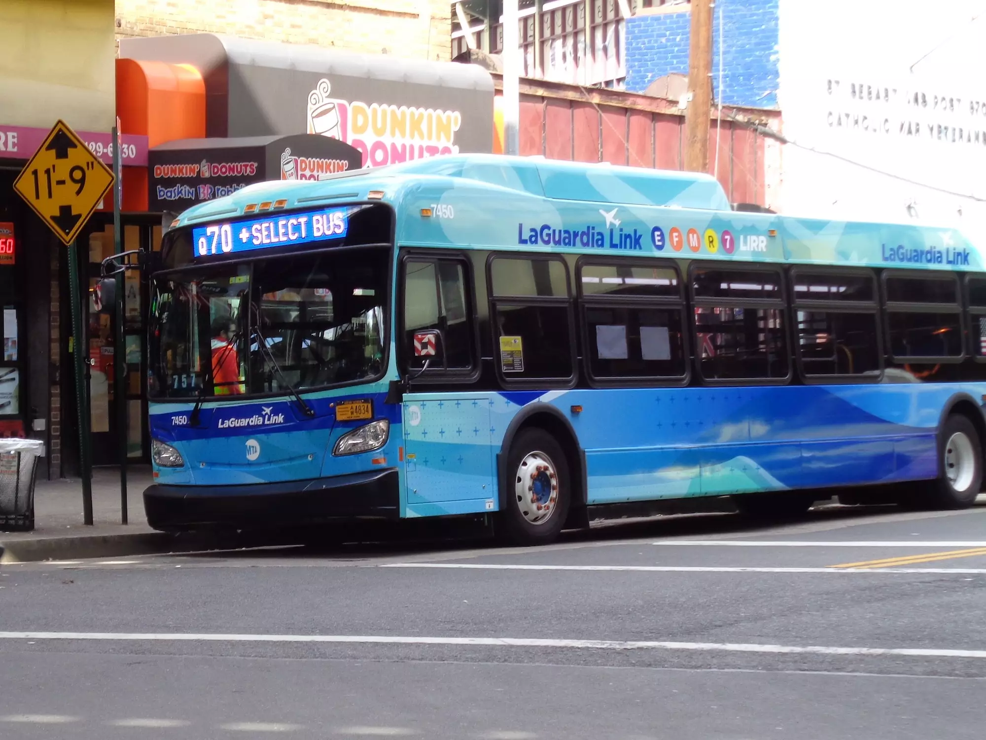 LaGuardia әуежайына баратын Q70 автобусы енді жыл бойы тегін болады 1285_1