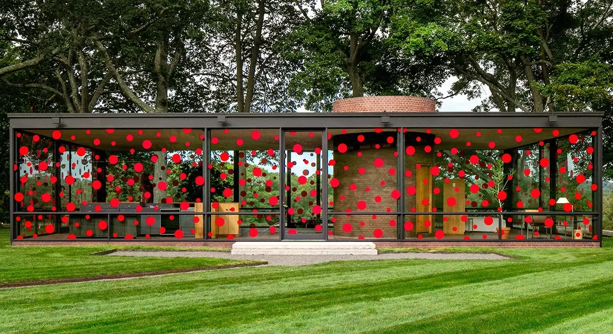 Јајои Кусама, стаклена куќа Филип Џонсон, уметност со точки