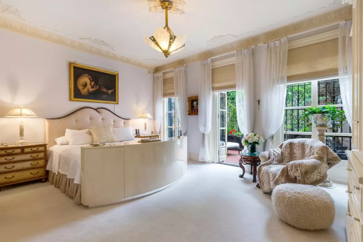 $ 14M lub tsev nyob rau hauv tshwj xeeb Upper East Side historic koog tsev kawm ntawv zoo li European villa 13035_8