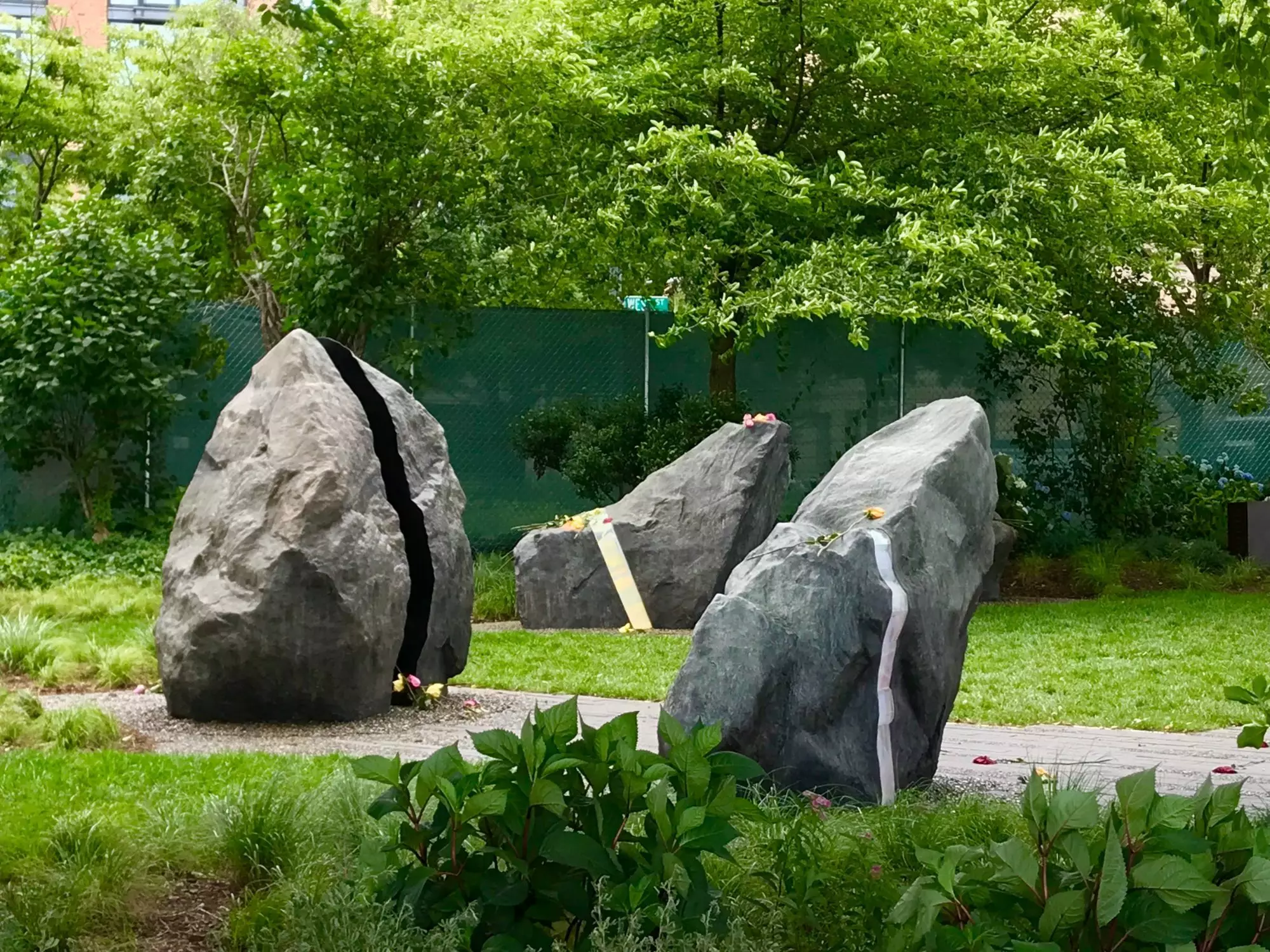 FOTOS: Inaugurado el primer monumento LGBTQ de Nueva York en Greenwich Village 13226_1