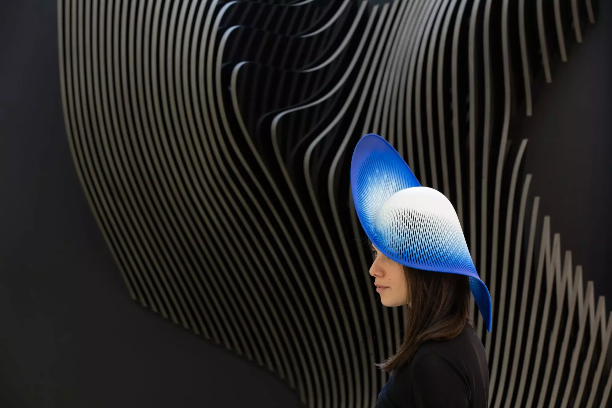 Zaha Hadid Architects розробила капелюх, натхненний пишною квартирою High Line 13376_1