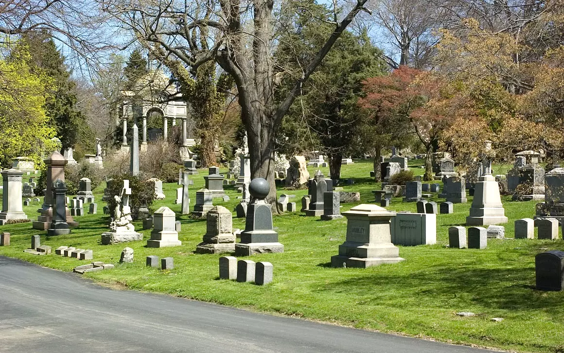 ووڈ لاون قبرستان، برونکس، NYC قبرستان