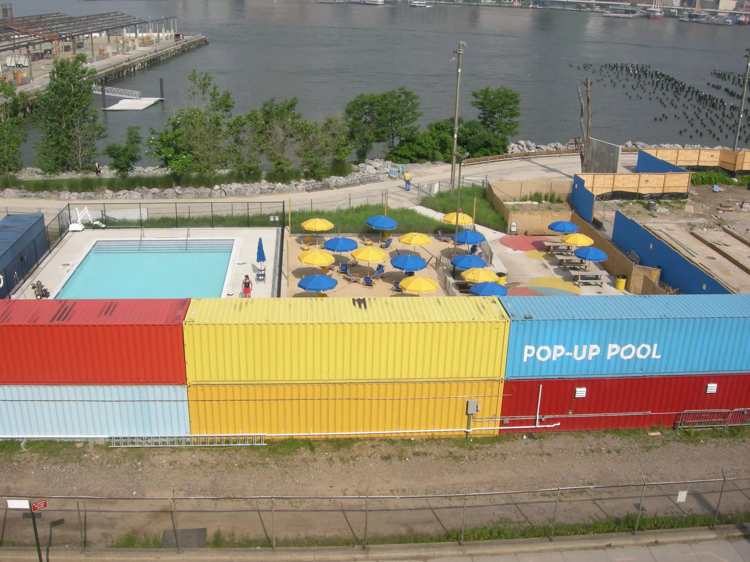 Νέα, μόνιμη δημόσια πισίνα έρχεται στο Brooklyn Bridge Park 13512_2