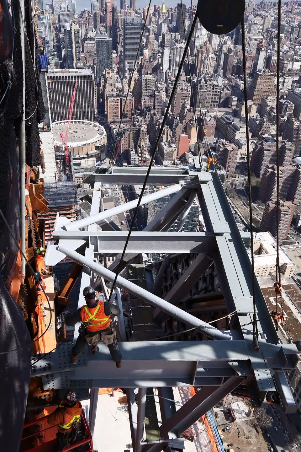 FOTOGRAFIE: Pozrite si, ako najvyššia vonkajšia vyhliadková plošina v New Yorku stúpa do výšky 1 100 stôp vo výške 30 Hudson Yardov 13565_14