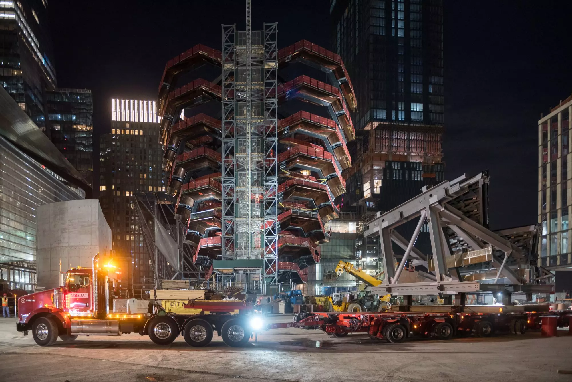 FOTOGRAFIJE: Pogledajte kako se najviša osmatračnica na otvorenom u Njujorku penje na 1100 stopa na 30 Hudson Yards 13565_7