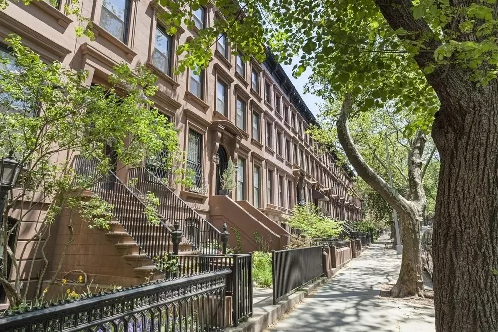 A co-op loro kamar turu nengsemake ing Park Slope Historic District kanggo ing $1M 13625_11