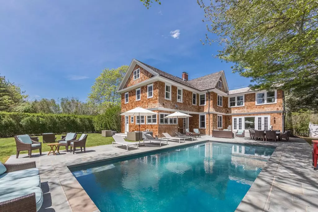 Bethenny Frankel veut retourner sa maison des Hamptons pour un profit de 1 million de dollars 13643_3