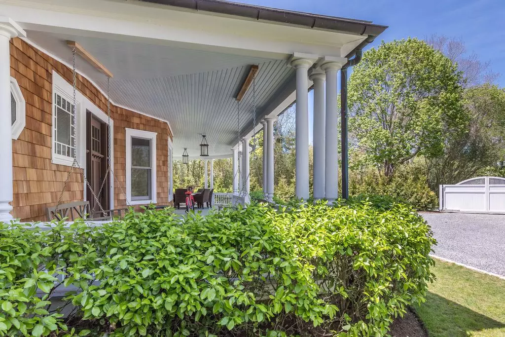 Bethenny Frankel vuole capovolgere la sua casa negli Hamptons per un profitto di $ 1 milione 13643_4