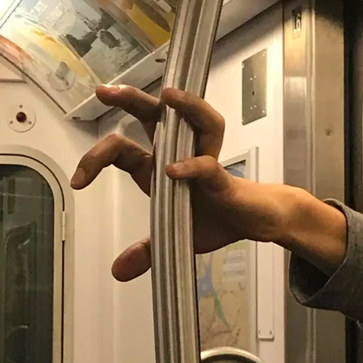 هانا لا فوليت رايان ، Subway Hands
