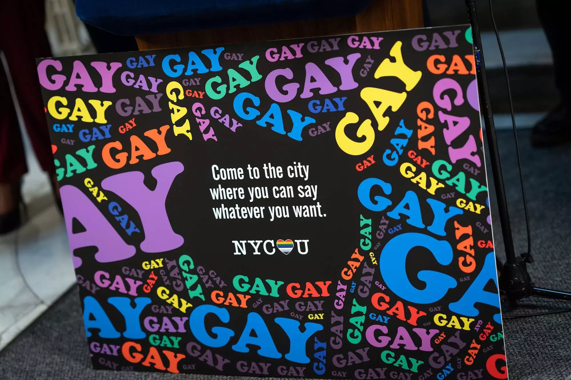 LGBTQ ഫ്ലോറിഡിയക്കാരെ NYC യിലേക്ക് ക്ഷണിക്കുന്ന പുതിയ കാമ്പെയ്നിലൂടെ ആഡംസ് 'ഡോണ്ട് സേ ഗേ' നിയമം ലക്ഷ്യമിടുന്നു 1377_1