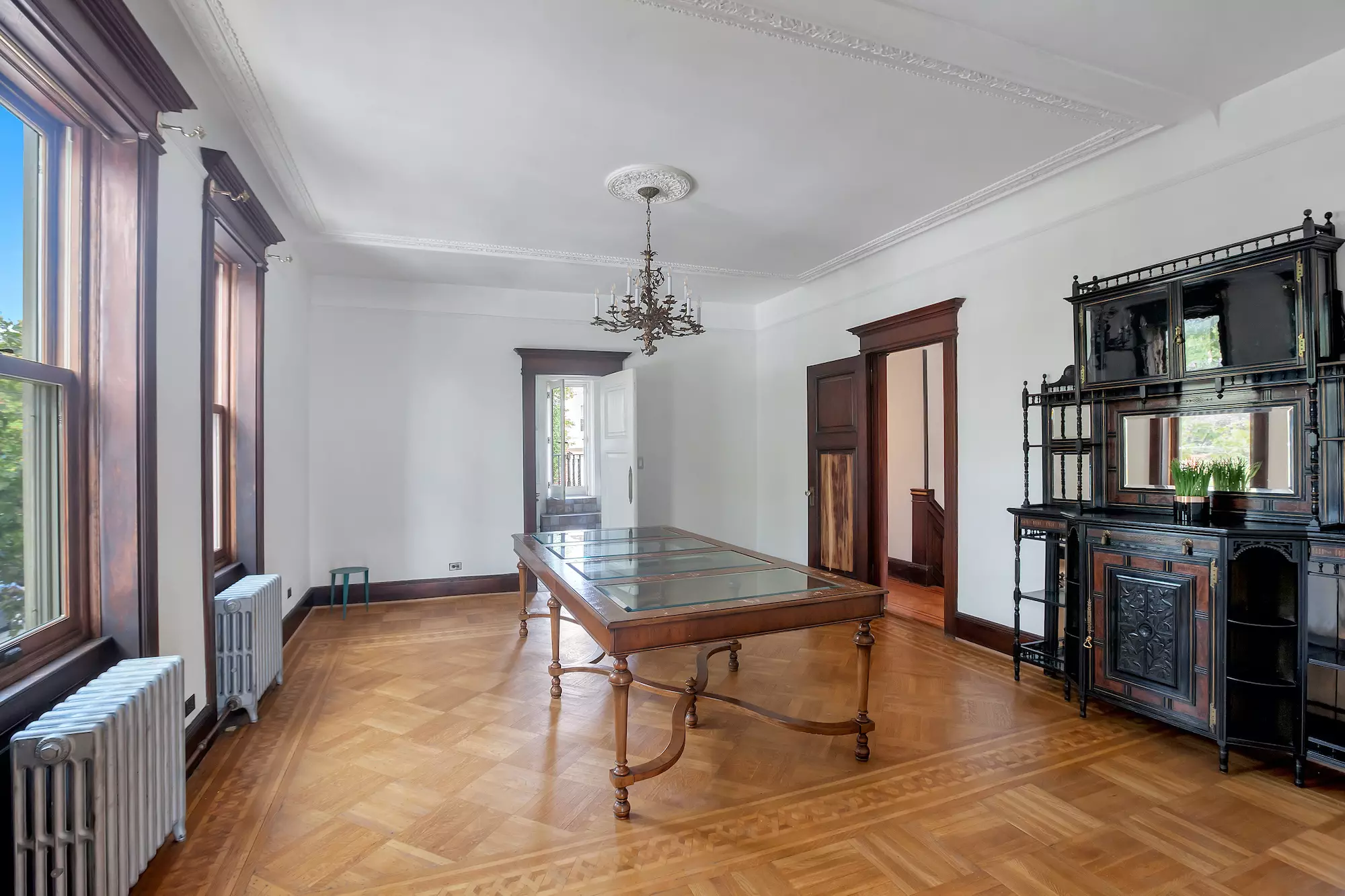 Conacul Prospect Lefferts Gardens de 2,75 milioane de dolari este plin de opulență de dinainte de război 1378_15