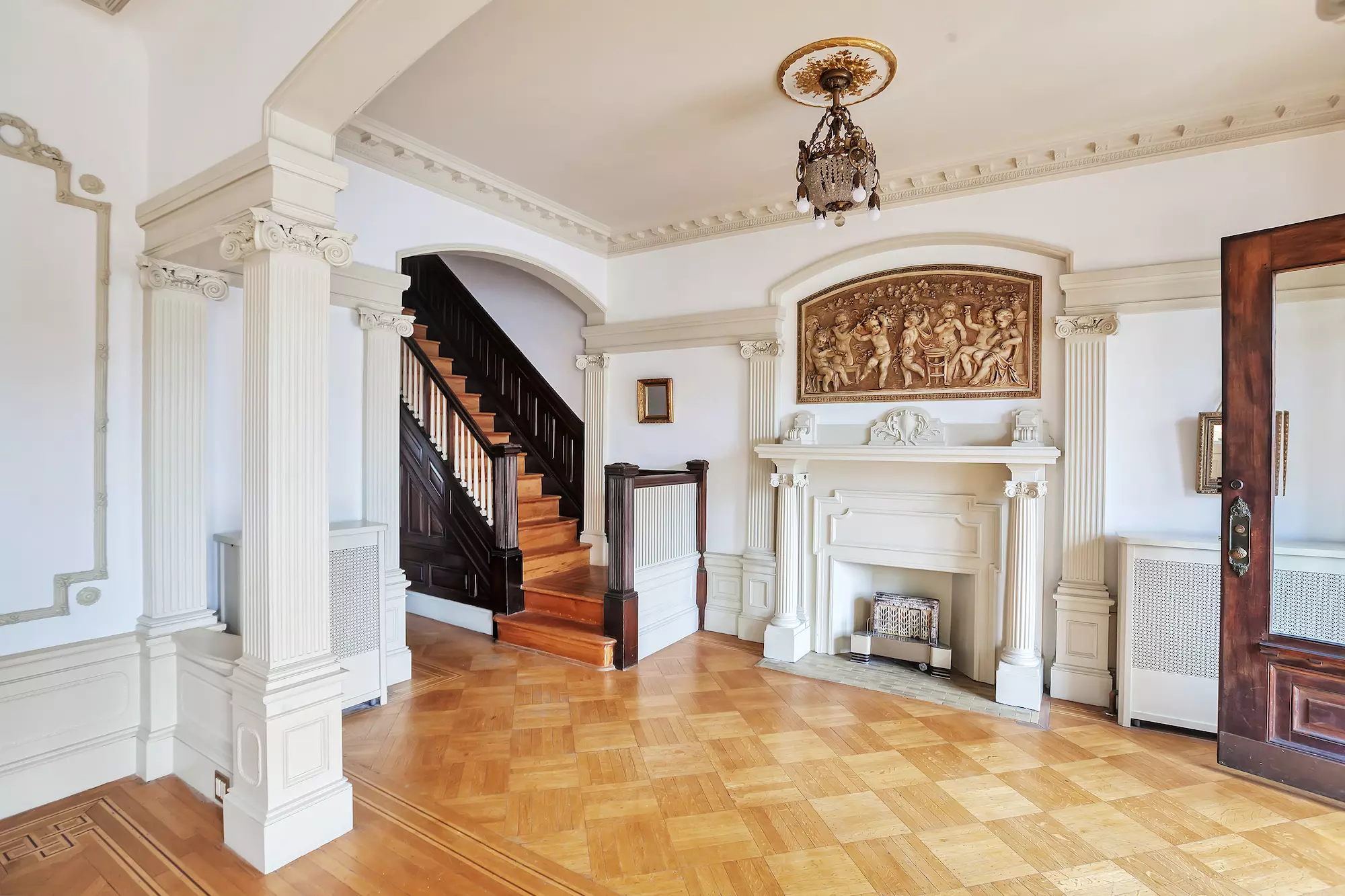 2.75 ລ້ານໂດລາ Prospect Lefferts Gardens mansion ກໍາລັງລົ້ນໄປດ້ວຍຄວາມອຸດົມສົມບູນກ່ອນສົງຄາມ 1378_4