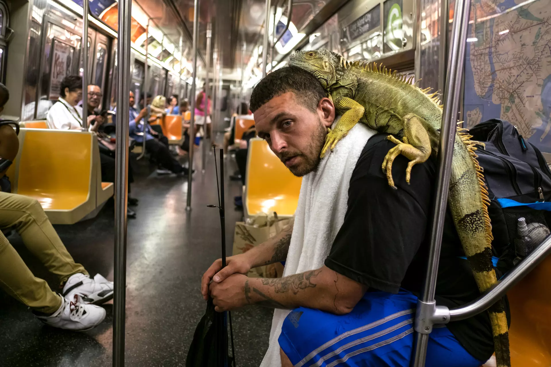 The Urban Lens- Richard Koek သည် သူ၏ ပြတ်သားသော ဓာတ်ပုံများဖြင့် NYC ၏ 'အမြင်အာရုံဓမ္မသီချင်း' ကို ဖန်တီးသည် 13821_1
