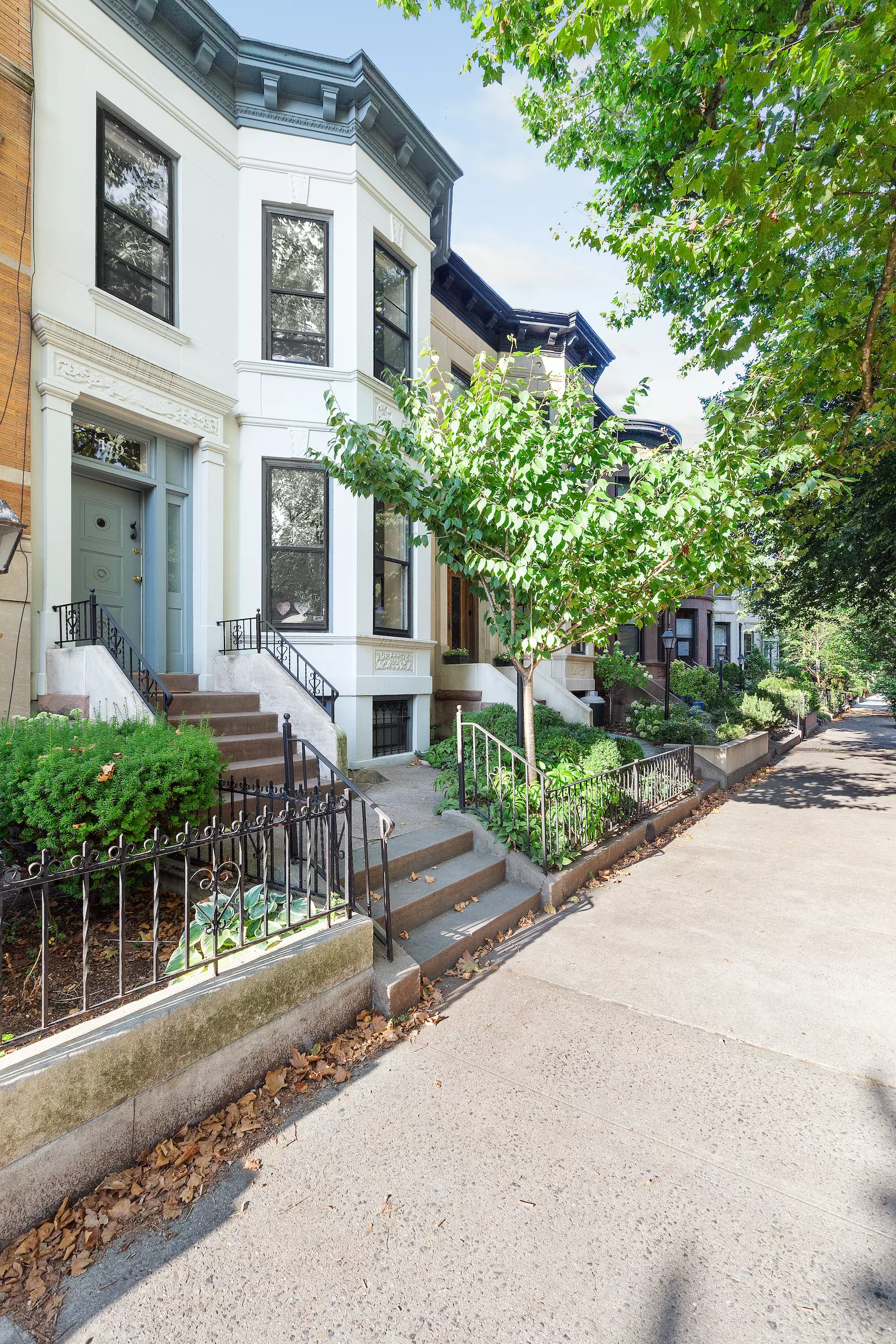 Renovasi modern mengubah townhouse Prospect Lefferts Gardens senilai $ 2,35 juta ini menjadi rumah keluarga yang tenang 1383_10