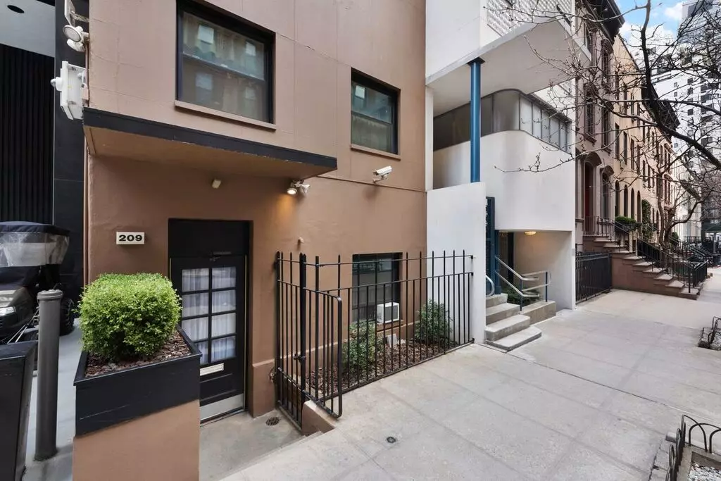 Shtëpia e njohur William Lescaze, rezidenca e parë moderne në NYC, kërkon 5 milion dollarë 13932_9