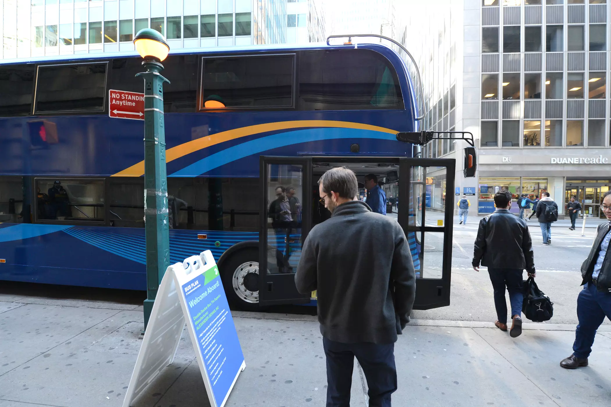 Gli autobus a due piani stanno arrivando a New York 13977_4