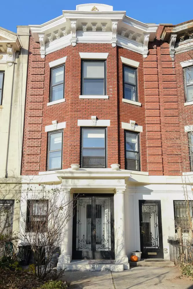 365 Parkside Ave፣ Prospect Lefferts ገነቶች