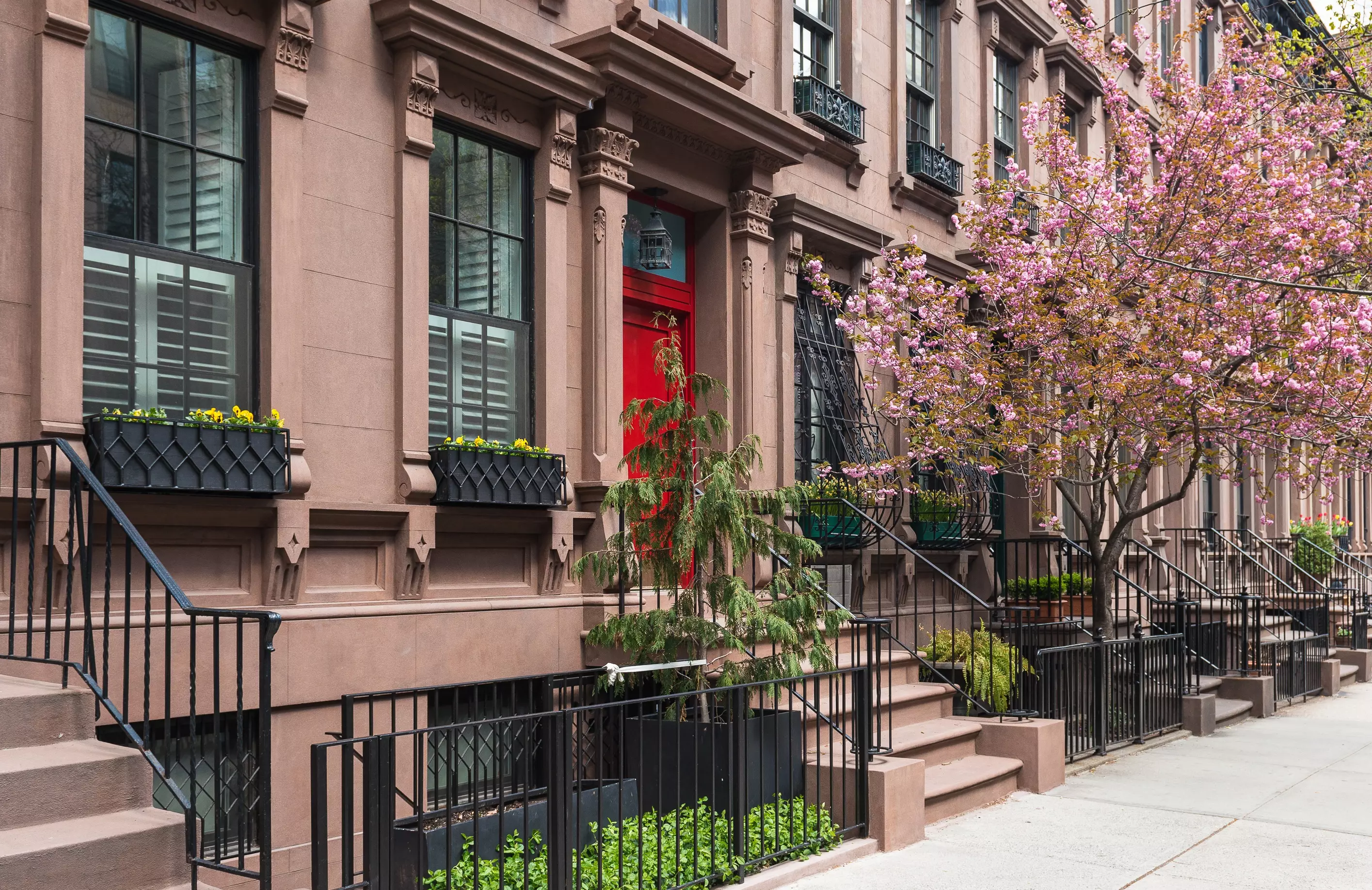 Mengapa penduduk New York berpendapatan sederhana menolak perumahan mampu milik 14129_1