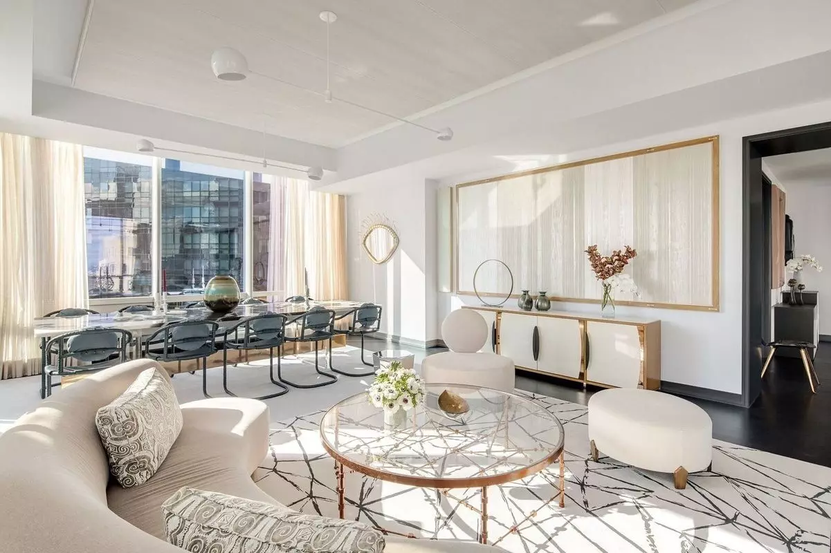 En av endast två lägenheter med privata terrasser på One57 listar för $28,5 miljoner 14405_2