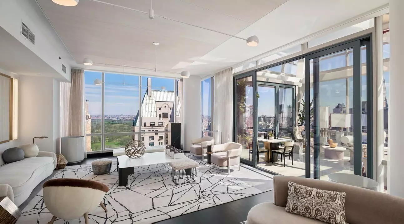 En av endast två lägenheter med privata terrasser på One57 listar för $28,5 miljoner 14405_4